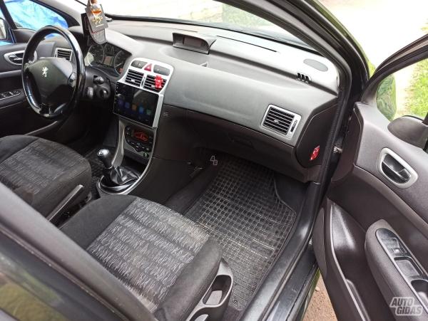 Black Peugeot 307 2004 in Vilnius, with an engine capacity of 2.00 L and mileage of 304 thousand km for 700 €, photo 9 on AUTOMOTO.COM.LV