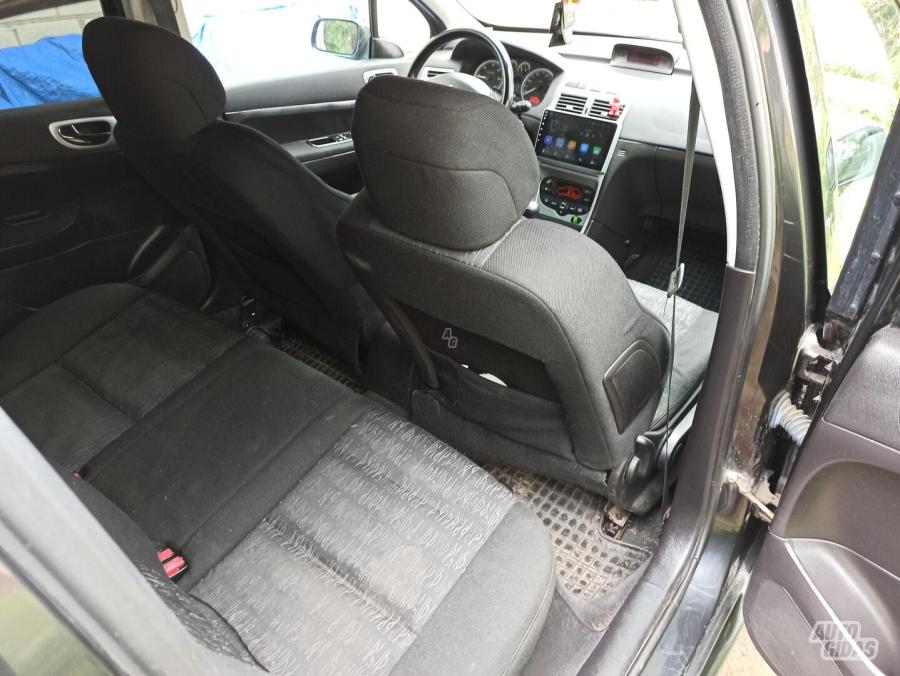 Black Peugeot 307 2004 in Vilnius, with an engine capacity of 2.00 L and mileage of 304 thousand km for 700 €, photo 13 on AUTOMOTO.COM.LV