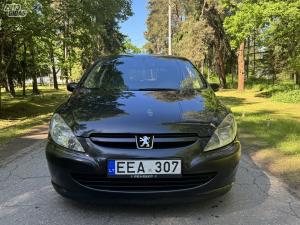 Черный Пежо 307 2004 в Паневежис, объемом двигателя 2.00 л и пробегом 323 тыс. км за 585 €, фото 4 на AUTOMOTO.COM.LV
