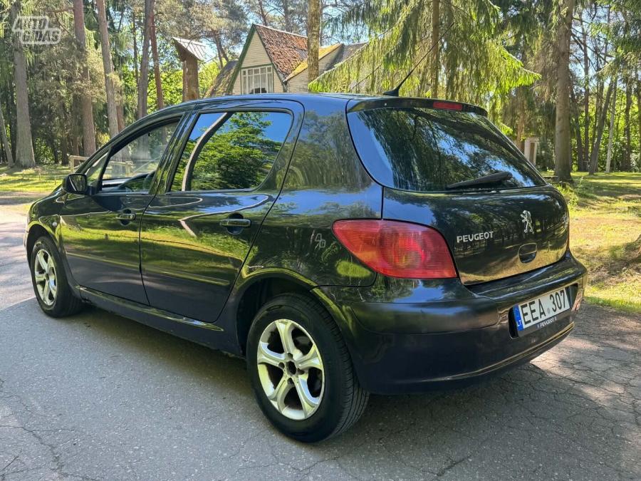 Черный Пежо 307 2004 в Паневежис, объемом двигателя 2.00 л и пробегом 343 тыс. км за 555 €, фото 9 на AUTOMOTO.COM.LV