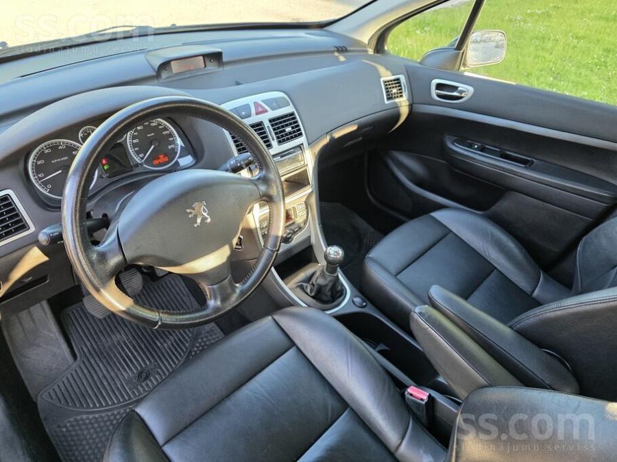 Melns Peugeot 307 2004 Ventspils, ar dzinēja tilpumu 2.00 L un nobraukumu 264 tūkst. km par 1200 €, foto 12 vietnē AUTOMOTO.COM.LV