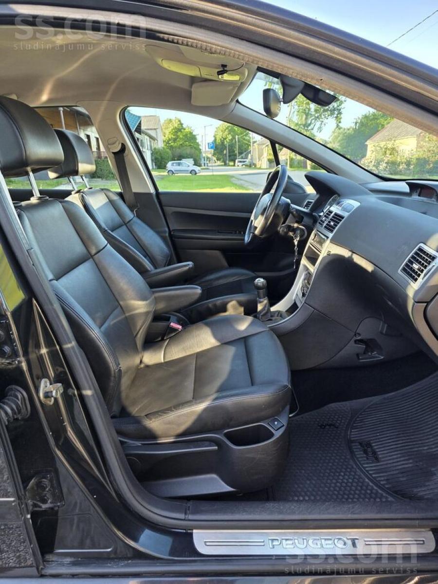Melns Peugeot 307 2004 Ventspils, ar dzinēja tilpumu 2.00 L un nobraukumu 264 tūkst. km par 1200 €, foto 15 vietnē AUTOMOTO.COM.LV