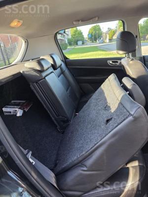 Melns Peugeot 307 2004 Ventspils, ar dzinēja tilpumu 2.00 L un nobraukumu 264 tūkst. km par 1200 €, foto 20 vietnē AUTOMOTO.COM.LV