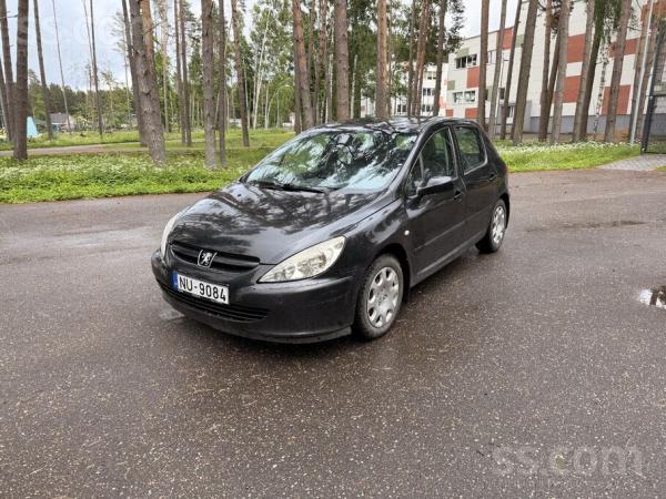 Черный Пежо 307 2004 в Юрмала, объемом двигателя 1.40 л и пробегом 308 тыс. км за 600 €, фото 1 на AUTOMOTO.COM.LV