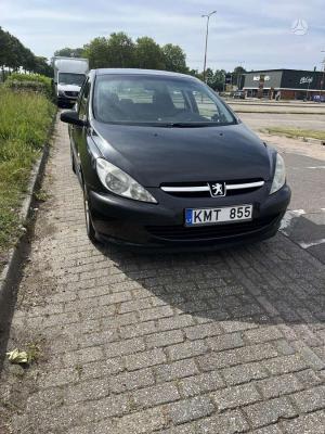 Black Peugeot 307 2004 in Silute, with an engine capacity of 2.00 L and mileage of 295 thousand km for 950 €, photo 3 on AUTOMOTO.COM.LV