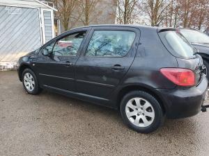 Melns Peugeot 307 2005 Šauļi, ar dzinēja tilpumu 1.60 L un nobraukumu 254 tūkst. km par 995 €, foto 4 vietnē AUTOMOTO.COM.LV