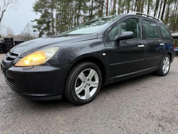 Melns Peugeot 307 2005 Kazlų Rūda, ar dzinēja tilpumu 1.59 L un nobraukumu 264 tūkst. km par 1170 €, foto 1 vietnē AUTOMOTO.COM.LV