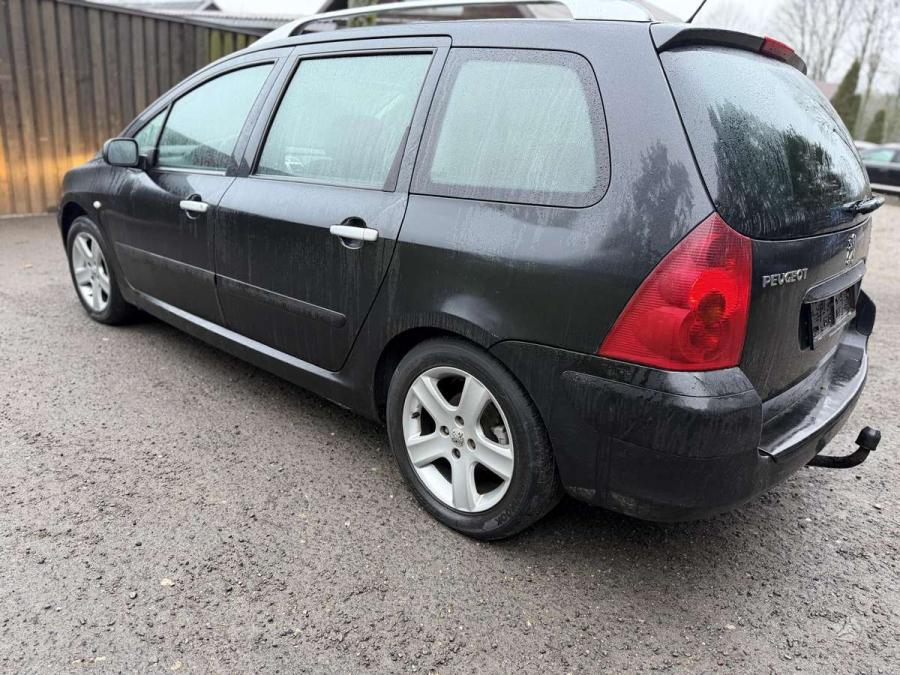 Melns Peugeot 307 2005 Kazlų Rūda, ar dzinēja tilpumu 1.59 L un nobraukumu 264 tūkst. km par 1170 €, foto 3 vietnē AUTOMOTO.COM.LV