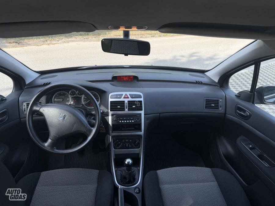 Black Peugeot 307 2005 in Kaunas, with an engine capacity of 1.60 L and mileage of 290 thousand km for 990 €, photo 11 on AUTOMOTO.COM.LV
