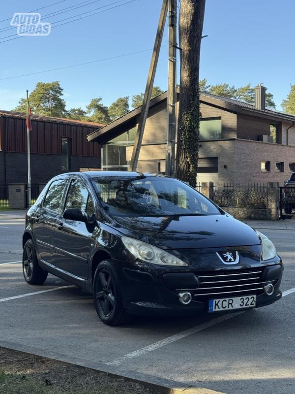 Black Peugeot 307 2006 in Alytus, with an engine capacity of 1.60 L and mileage of 280 thousand km for 1500 €, photo 1 on AUTOMOTO.COM.LV