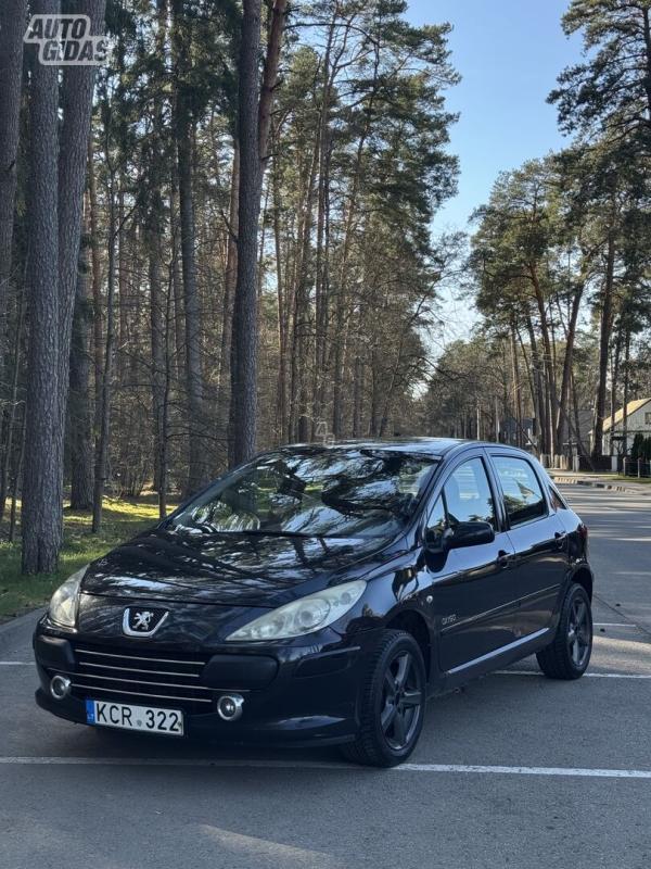 Black Peugeot 307 2006 in Alytus, with an engine capacity of 1.60 L and mileage of 280 thousand km for 1500 €, photo 3 on AUTOMOTO.COM.LV
