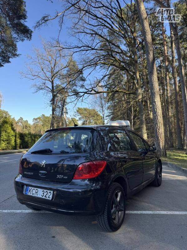 Black Peugeot 307 2006 in Alytus, with an engine capacity of 1.60 L and mileage of 280 thousand km for 1500 €, photo 6 on AUTOMOTO.COM.LV