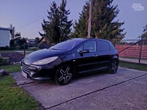 Черный Пежо 307 2006 в Клайпеда, объемом двигателя 1.60 л и пробегом 382 тыс. км за 850 €, фото 5 на AUTOMOTO.COM.LV