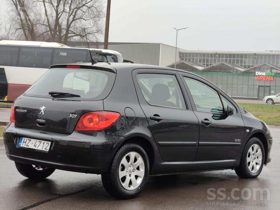 Black Peugeot 307 2007 in Riga, with an engine capacity of 1.60 L and mileage of 165 thousand km for 2000 €, photo 5 on AUTOMOTO.COM.LV