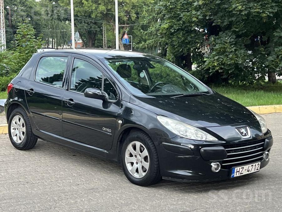 Black Peugeot 307 2007 in Riga, with an engine capacity of 1.60 L and mileage of 169 thousand km for 1750 €, photo 1 on AUTOMOTO.COM.LV