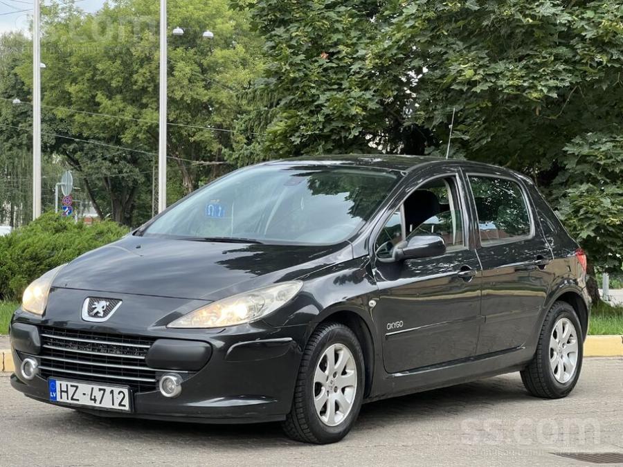 Black Peugeot 307 2007 in Riga, with an engine capacity of 1.60 L and mileage of 169 thousand km for 1750 €, photo 3 on AUTOMOTO.COM.LV