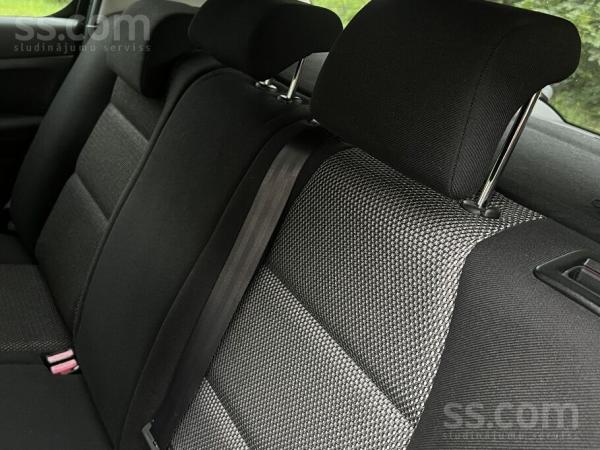 Melns Peugeot 307 2007 Rīga, ar dzinēja tilpumu 1.60 L un nobraukumu 169 tūkst. km par 1750 €, foto 8 vietnē AUTOMOTO.COM.LV