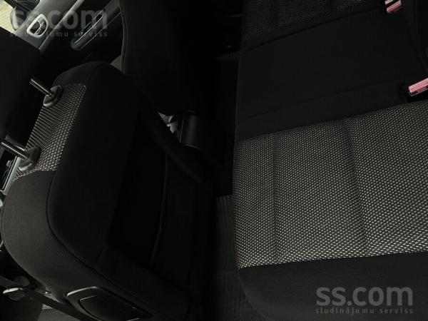 Melns Peugeot 307 2007 Rīga, ar dzinēja tilpumu 1.60 L un nobraukumu 169 tūkst. km par 1750 €, foto 9 vietnē AUTOMOTO.COM.LV