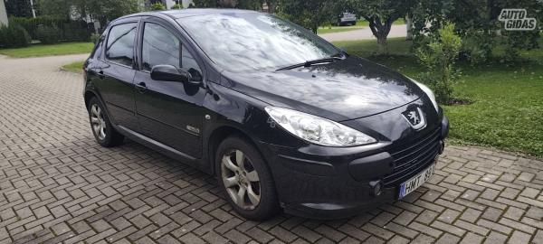 Melns Peugeot 307 2007 Kauņa, ar dzinēja tilpumu 1.60 L un nobraukumu 294 tūkst. km par 1000 €, foto 2 vietnē AUTOMOTO.COM.LV