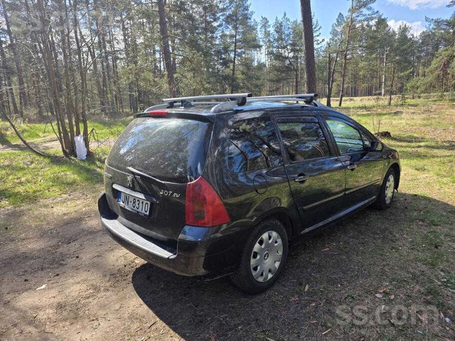 Melns Peugeot 307 2002 Rīga, ar dzinēja tilpumu 1.60 L un nobraukumu 285 tūkst. km par 1100 €, foto 4 vietnē AUTOMOTO.COM.LV