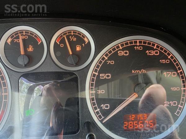 Черный Пежо 307 2002 в Рига, объемом двигателя 1.60 л и пробегом 285 тыс. км за 1100 €, фото 7 на AUTOMOTO.COM.LV