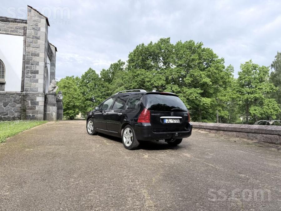 Melns Peugeot 307 2006 Gulbene, ar dzinēja tilpumu 1.60 L un nobraukumu 327 tūkst. km par 1300 €, foto 4 vietnē AUTOMOTO.COM.LV