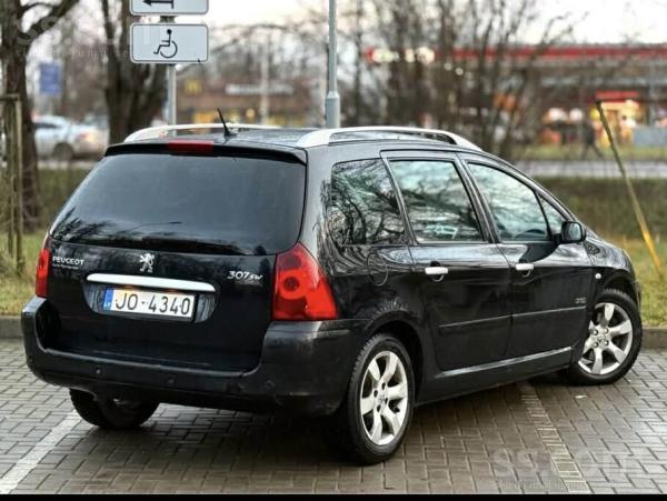 Black Peugeot 307 2008 in Kuldiga, with an engine capacity of 2.00 L and mileage of 357 thousand km for 1400 €, photo 3 on AUTOMOTO.COM.LV