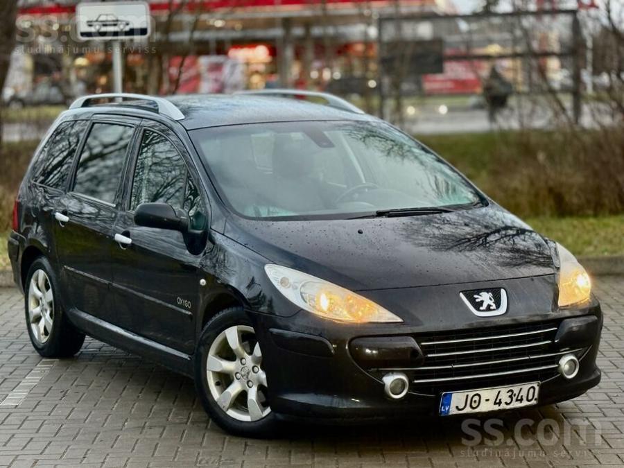 Black Peugeot 307 2008 in Jelgava, with an engine capacity of 2.00 L and mileage of 0 thousand km for 1650 €, photo 3 on AUTOMOTO.COM.LV