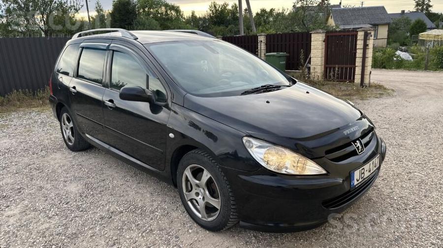 Black Peugeot 307 2003 in Rezekne, with an engine capacity of 2.00 L and mileage of 322 thousand km for 1350 €, photo 6 on AUTOMOTO.COM.LV