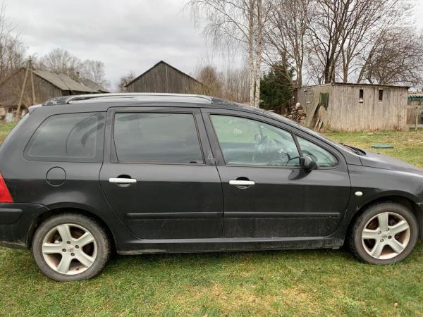 Melns Peugeot 307 2003 Klaipėda, ar dzinēja tilpumu 2.00 L un nobraukumu 298 tūkst. km par 700 €, foto 6 vietnē AUTOMOTO.COM.LV