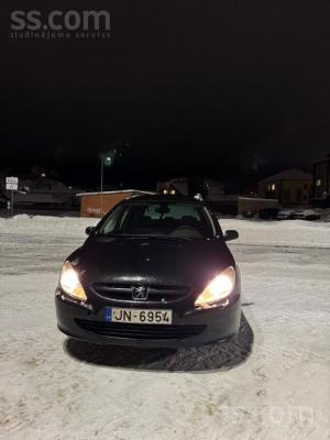 Melns Peugeot 307 2005 Alūksne, ar dzinēja tilpumu 1.60 L un nobraukumu 308 tūkst. km par 770 €, foto  vietnē AUTOMOTO.COM.LV