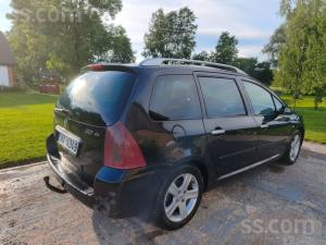 Black Peugeot 307 2005 in Bauska, with an engine capacity of 2.00 L and mileage of 380 thousand km for 1700 €, photo 5 on AUTOMOTO.COM.LV