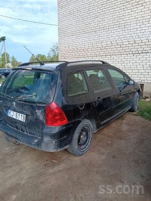 Black Peugeot 307 2006 in Riga, with an engine capacity of 1.60 L and mileage of 422 thousand km for 550 €, photo 4 on AUTOMOTO.COM.LV