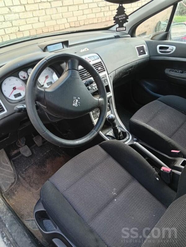 Melns Peugeot 307 2006 Rīga, ar dzinēja tilpumu 1.60 L un nobraukumu 422 tūkst. km par 550 €, foto 5 vietnē AUTOMOTO.COM.LV