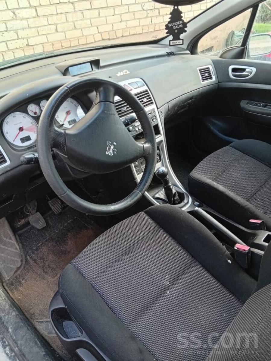 Black Peugeot 307 2006 in Riga, with an engine capacity of 1.60 L and mileage of 422 thousand km for 550 €, photo 6 on AUTOMOTO.COM.LV