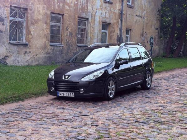 Melns Peugeot 307 2006 Rīga, ar dzinēja tilpumu 1.60 L un nobraukumu 350 tūkst. km par 1350 €, foto 1 vietnē AUTOMOTO.COM.LV