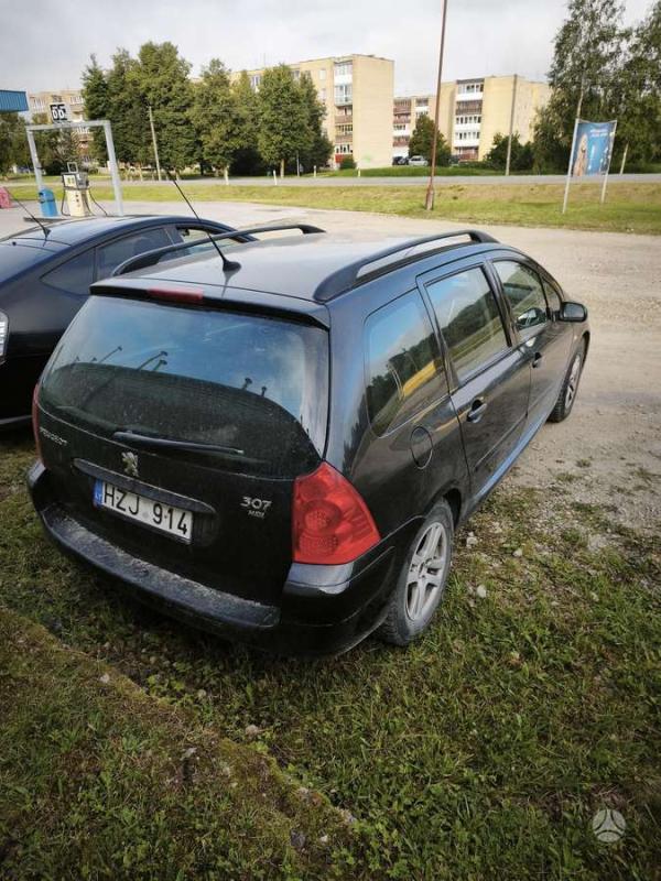Peugeot 307 2006 in Panevezys on AUTOMOTO.COM.LV Black Peugeot 307 2006 in Panevezys, with an engine capacity of 1.60 L and mileage of 330 thousand km for 300 €, photo 1 on AUTOMOTO.COM.LV