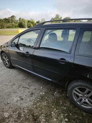 Black Peugeot 307 2006 in Panevezys, with an engine capacity of 1.60 L and mileage of 330 thousand km for 300 €, photo 5 on AUTOMOTO.COM.LV