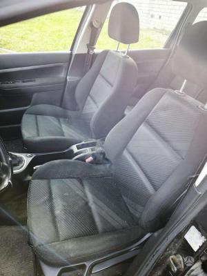 Black Peugeot 307 2006 in Panevezys, with an engine capacity of 1.60 L and mileage of 330 thousand km for 300 €, photo 8 on AUTOMOTO.COM.LV