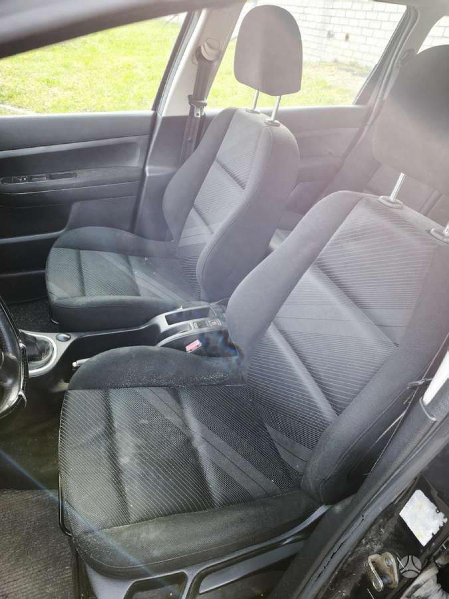 Black Peugeot 307 2006 in Panevezys, with an engine capacity of 1.60 L and mileage of 330 thousand km for 300 €, photo 8 on AUTOMOTO.COM.LV