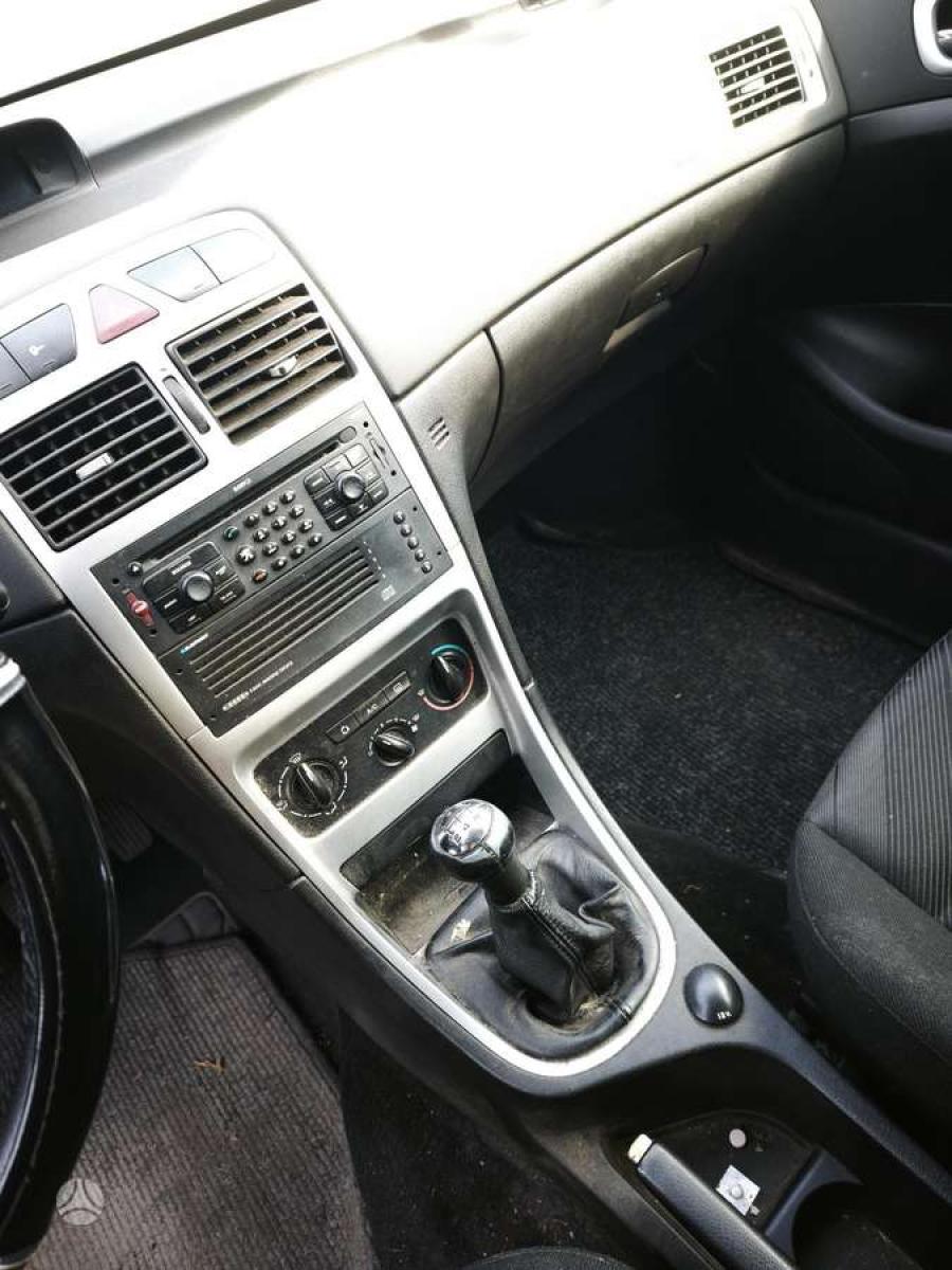 Black Peugeot 307 2006 in Panevezys, with an engine capacity of 1.60 L and mileage of 330 thousand km for 300 €, photo 9 on AUTOMOTO.COM.LV