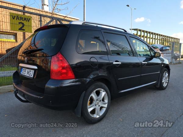 Пежо 307 2006 в Тарту на AUTOMOTO.COM.LV Черный Пежо 307 2006 в Тарту, объемом двигателя 1.60 л и пробегом 360 тыс. км за 990 €, фото 5 на AUTOMOTO.COM.LV
