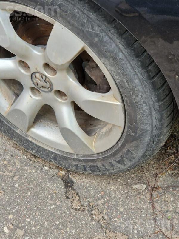 Melns Peugeot 307 2007 Daugavpils, ar dzinēja tilpumu 1.60 L un nobraukumu 262 tūkst. km par 1550 €, foto 6 vietnē AUTOMOTO.COM.LV