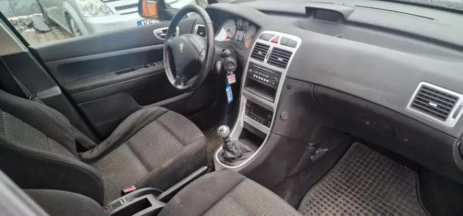 Melns Peugeot 307 2007 Valmiera, ar dzinēja tilpumu 2.00 L un nobraukumu 234 tūkst. km par 1500 €, foto 4 vietnē AUTOMOTO.COM.LV