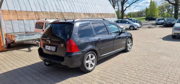 Черный Пежо 307 2007 в Валмиера, объемом двигателя 2.00 л и пробегом 234 тыс. км за 1500 €, фото 7 на AUTOMOTO.COM.LV