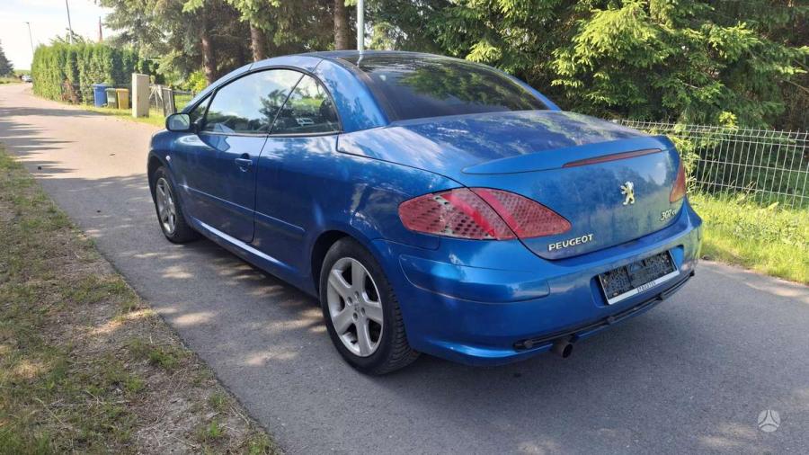 Blue Peugeot 307 2005 in Marijampole, with an engine capacity of 2.00 L and mileage of 157 thousand km for 1499 €, photo 7 on AUTOMOTO.COM.LV