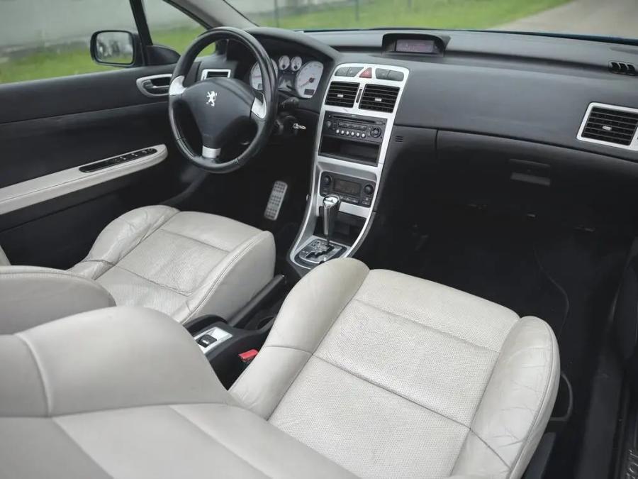 Zils Peugeot 307 2007 Rīga, ar dzinēja tilpumu 2.00 L un nobraukumu 220 tūkst. km par 3500 €, foto 11 vietnē AUTOMOTO.COM.LV