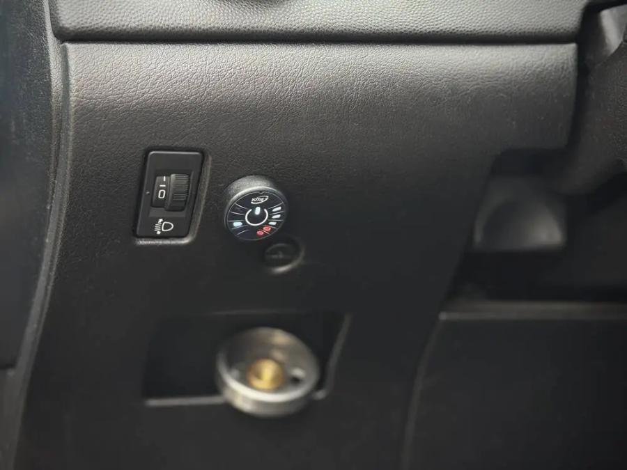 Zils Peugeot 307 2007 Rīga, ar dzinēja tilpumu 2.00 L un nobraukumu 220 tūkst. km par 3500 €, foto 14 vietnē AUTOMOTO.COM.LV
