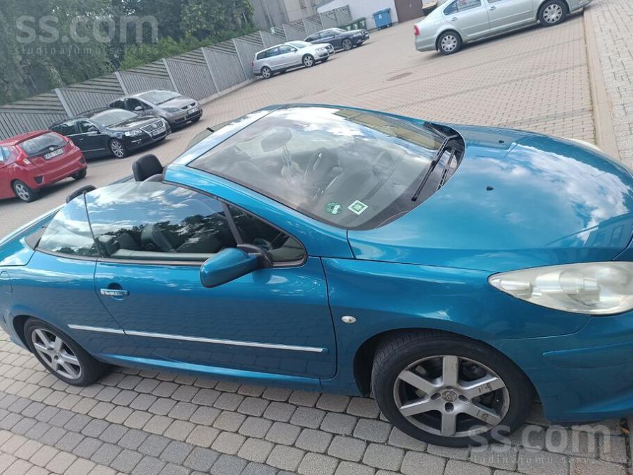 Blue Peugeot 307 2008 in Riga, with an engine capacity of 2.00 L and mileage of 319 thousand km for 2000 €, photo 4 on AUTOMOTO.COM.LV