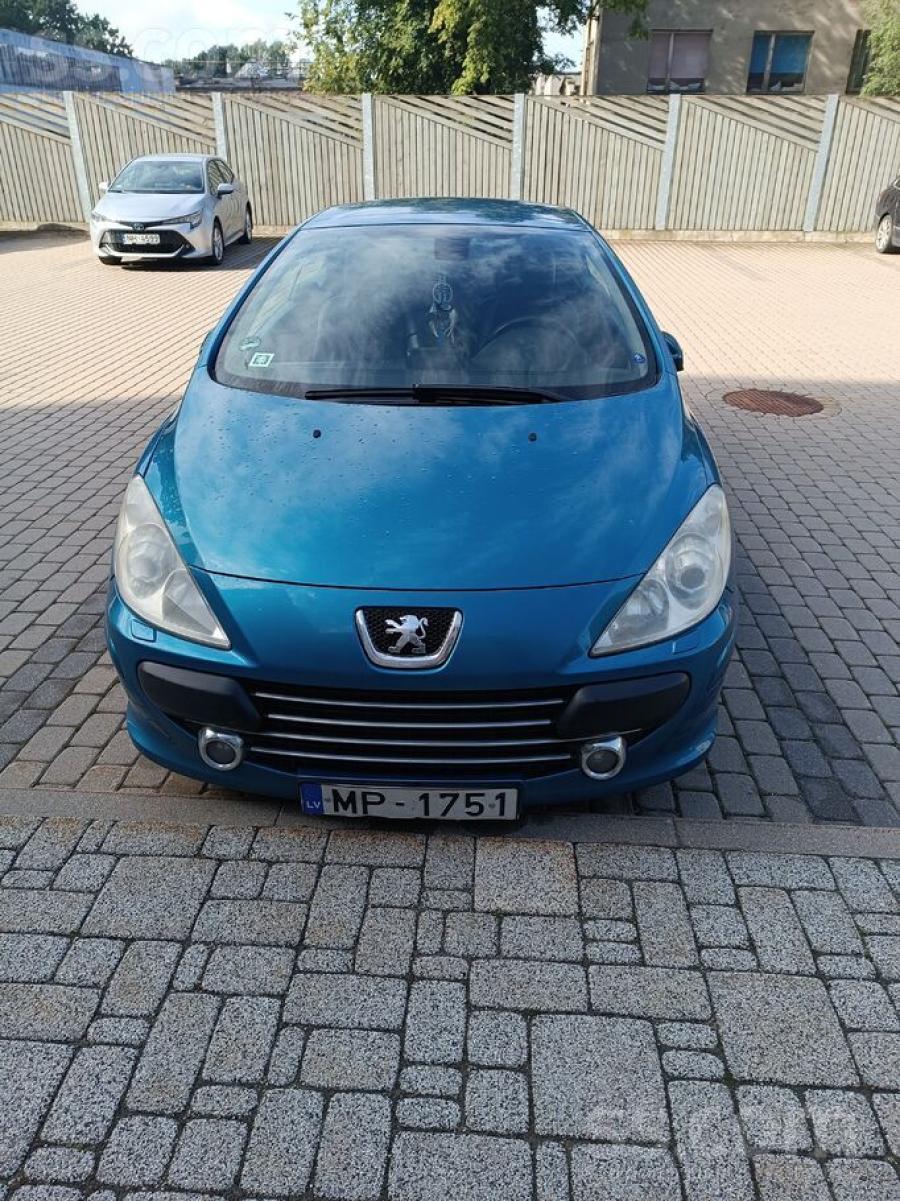 Blue Peugeot 307 2008 in Riga, with an engine capacity of 2.00 L and mileage of 319 thousand km for 2000 €, photo 15 on AUTOMOTO.COM.LV